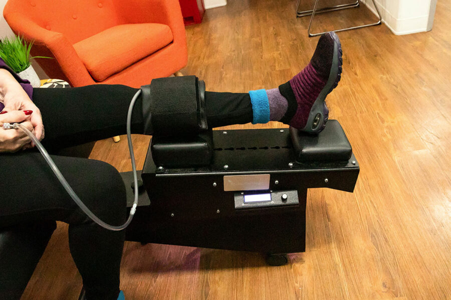 Knee Decompression in Novato, CA | Marin Regenerative Health